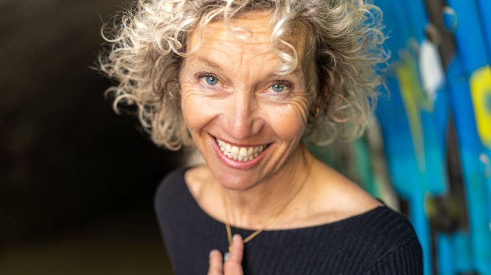 Break Free – Unboxed & Unbottled – THE WALKING GURU